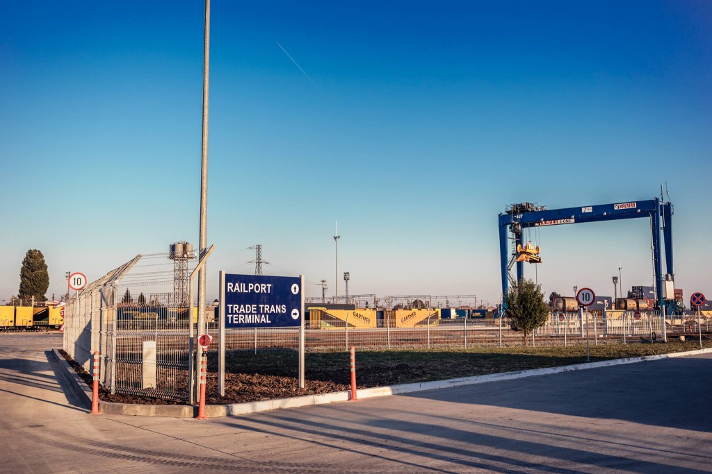 Unul din cei mai mari investitori străini din județ a inaugurat o nouă ...