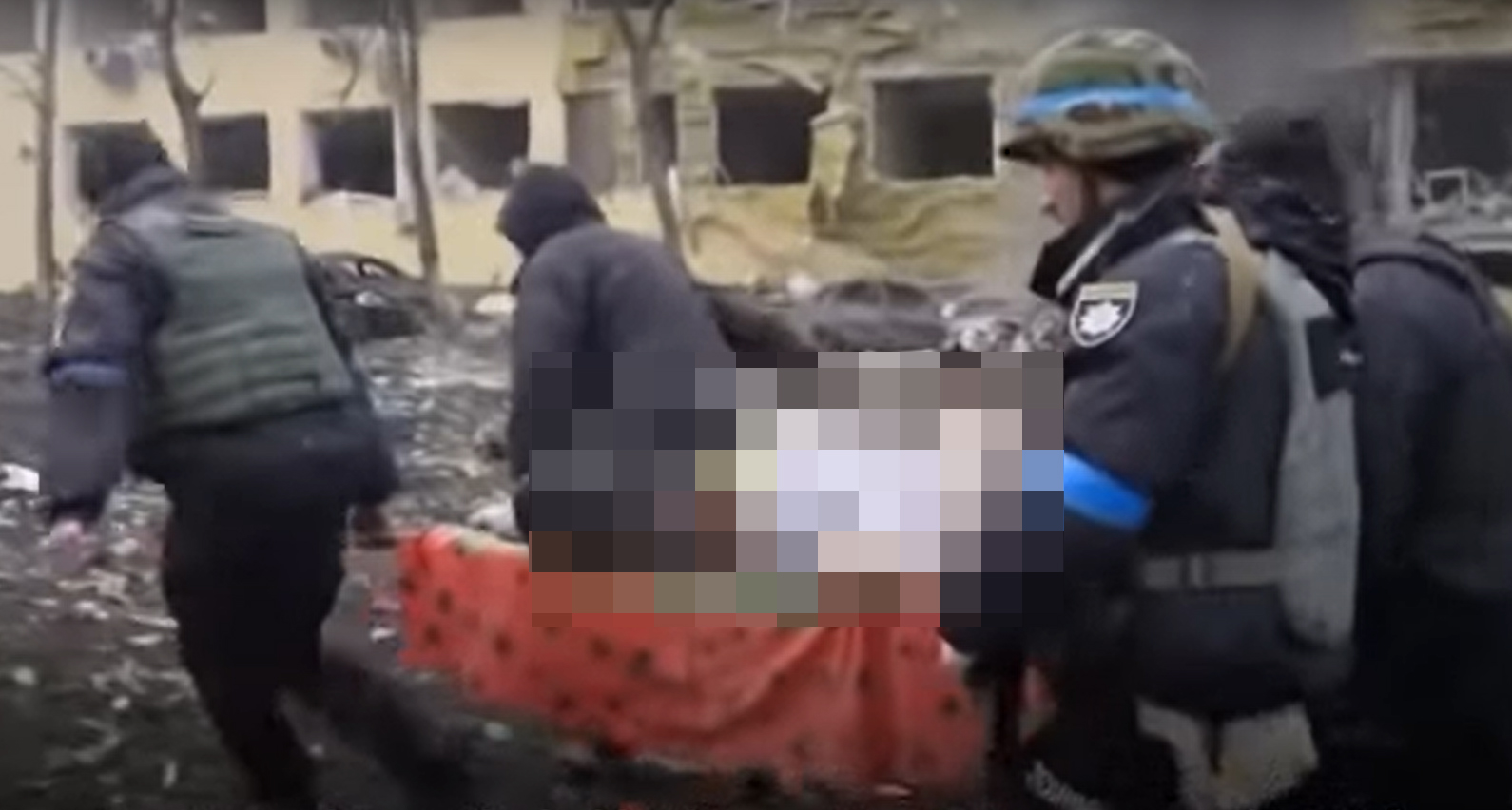 O femeie însărcinată și copilul ei nenăscut au murit după ce armata ...