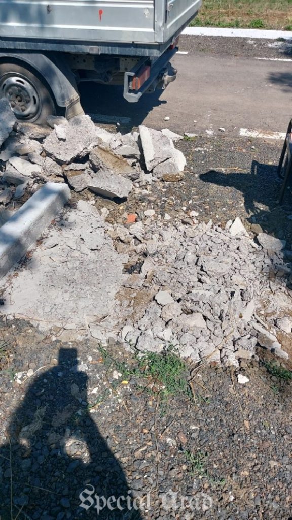 S-a rupt podețul, s-au risipit banii. Investiție publică de mântuială ...