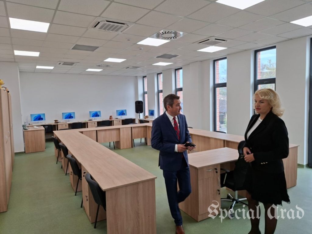 A fost inaugurat centrul social dedicat copiilor și familiilor aflate ...